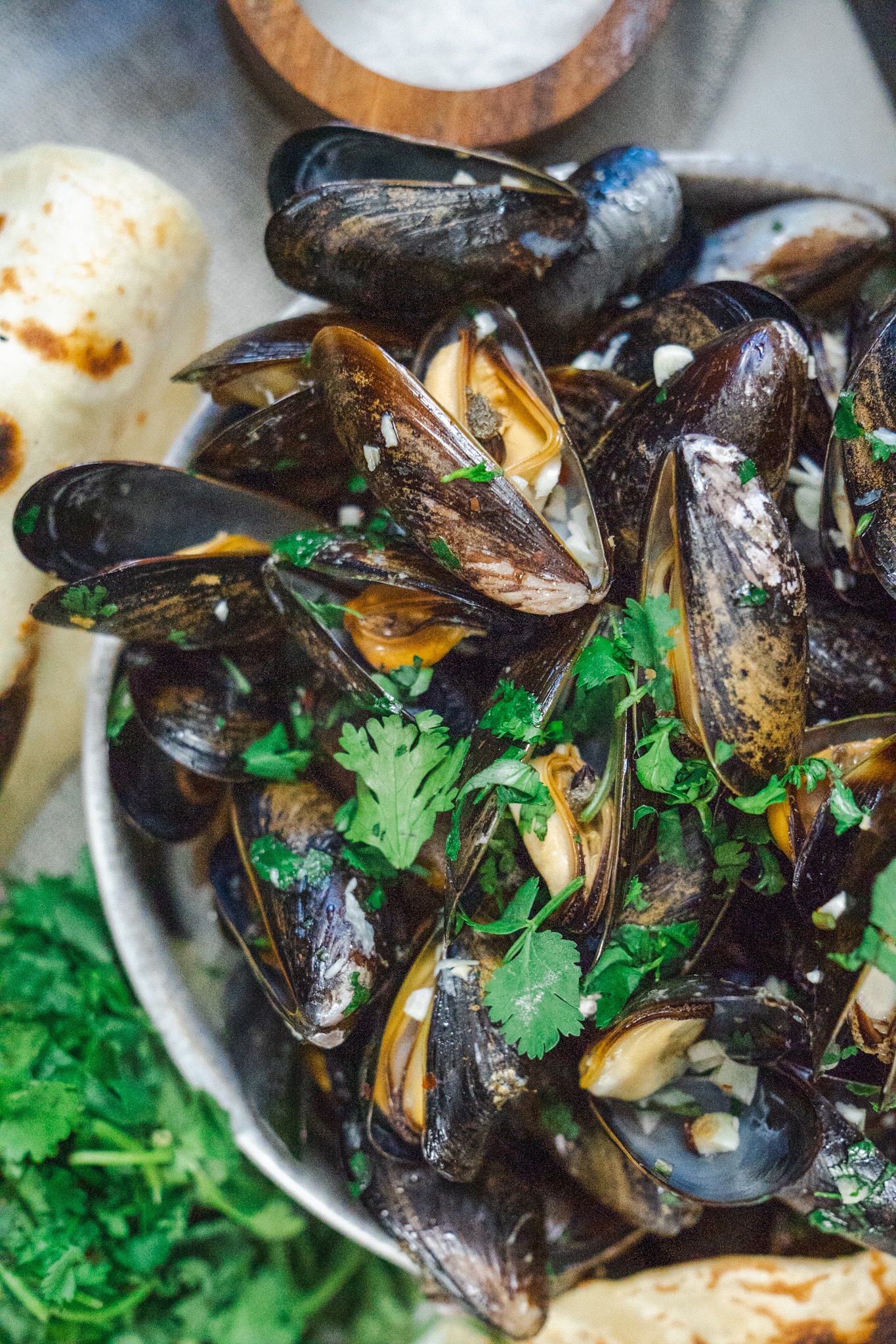 Easy Garlic Mussels and the Reason Why I’ll Never Buy Them in a ...